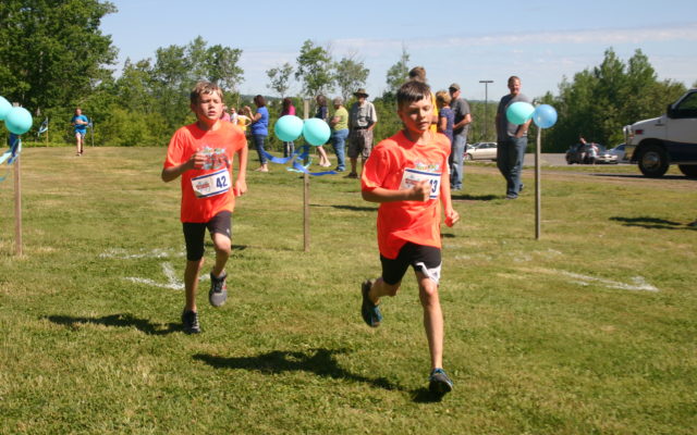 Children swim and run their way through Splash and Dash race - The County