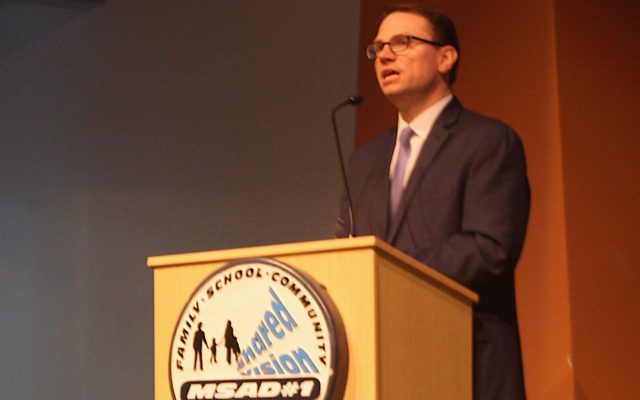 Residents give impassioned testimony at airport public forum - The County